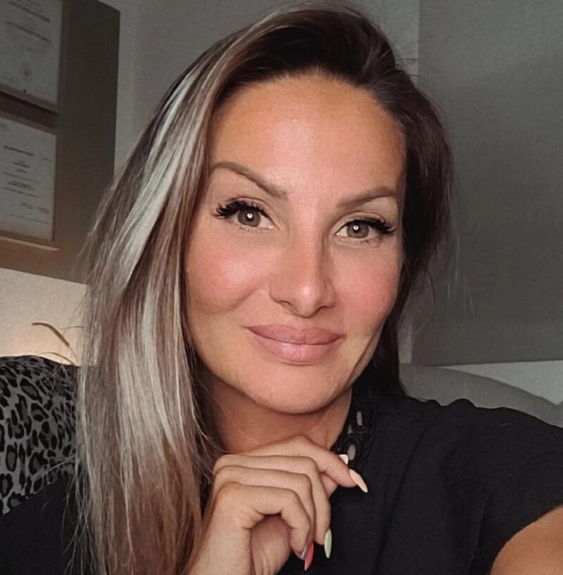 Isabella HECHT - Team Dr. Klinghardt